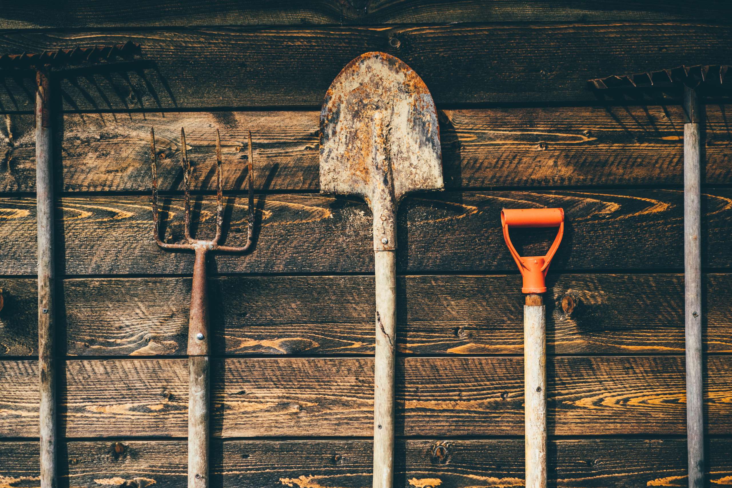 Different Farming Tools That Are Used in Agriculture • Podere Passatore